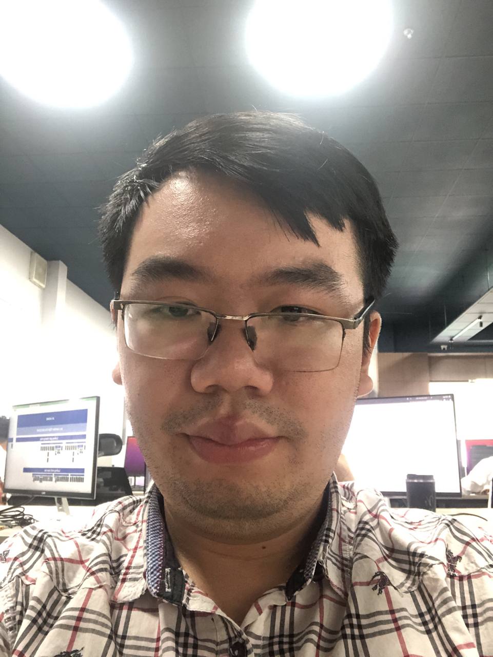 Chuyên về tài chính - công nghệ | Minh Duong